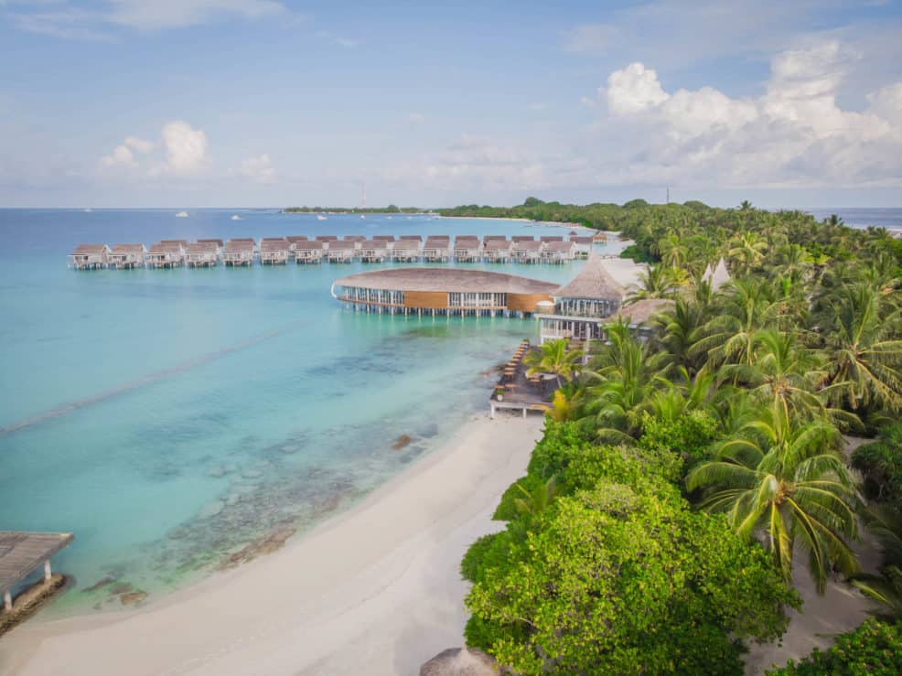 Kuramathi Review • Enjoying The Best Dive Spots In The World