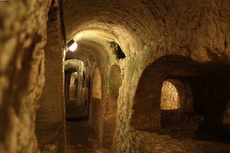 22 BEST Things To Do In Milos, Greece (2024)