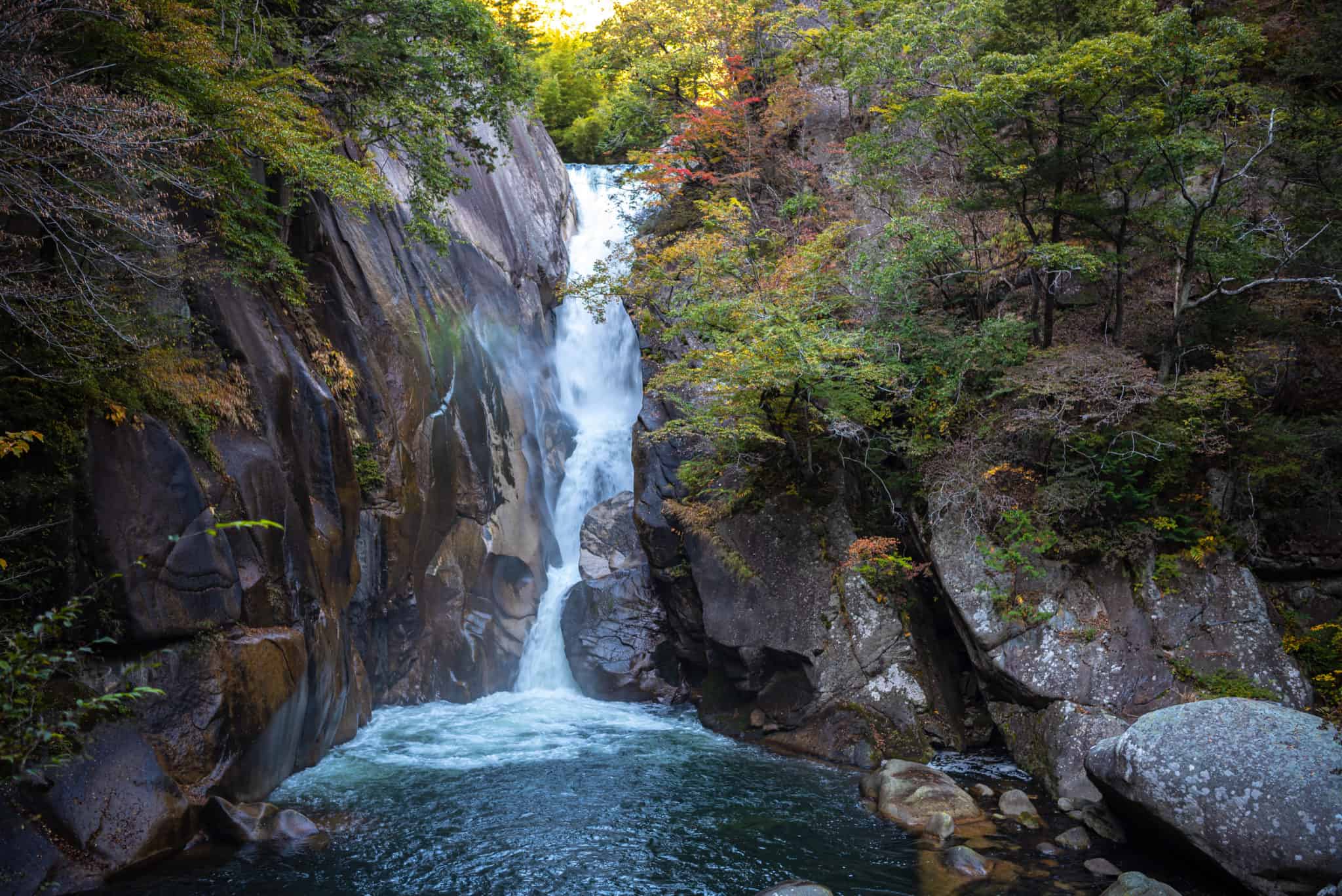 12 Famous Japanese Waterfalls You Have To See To Believe