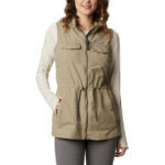 15 BEST Safari Vests For Men and Women