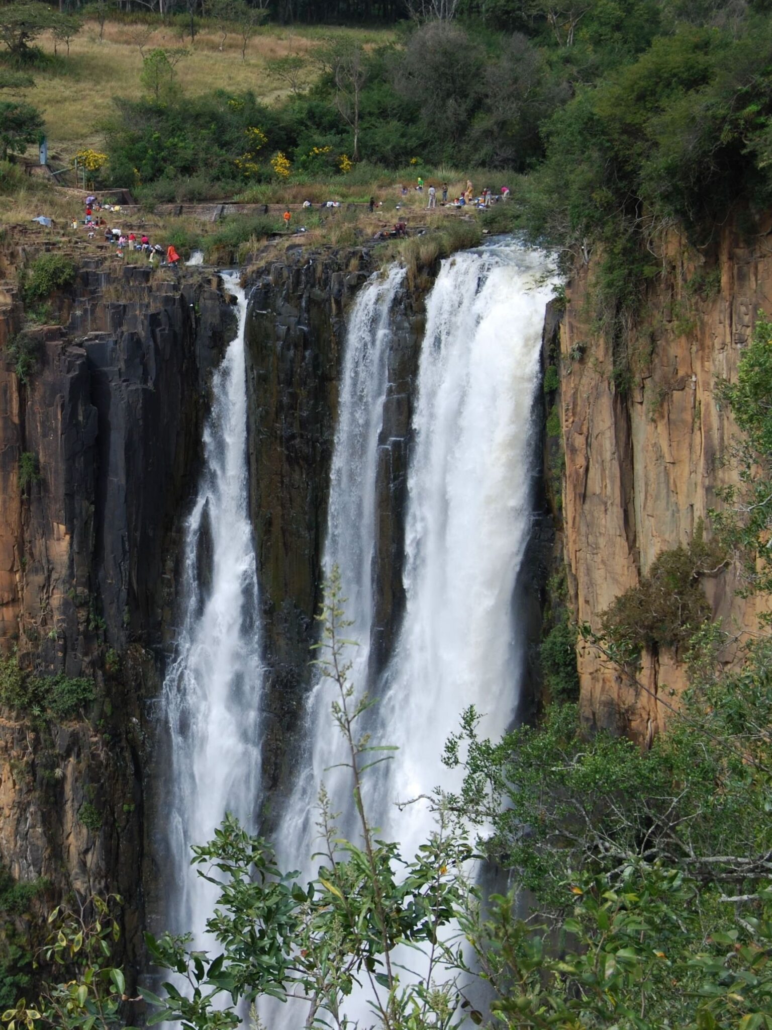 20 FAMOUS Waterfalls In Africa You Have To See To Believe