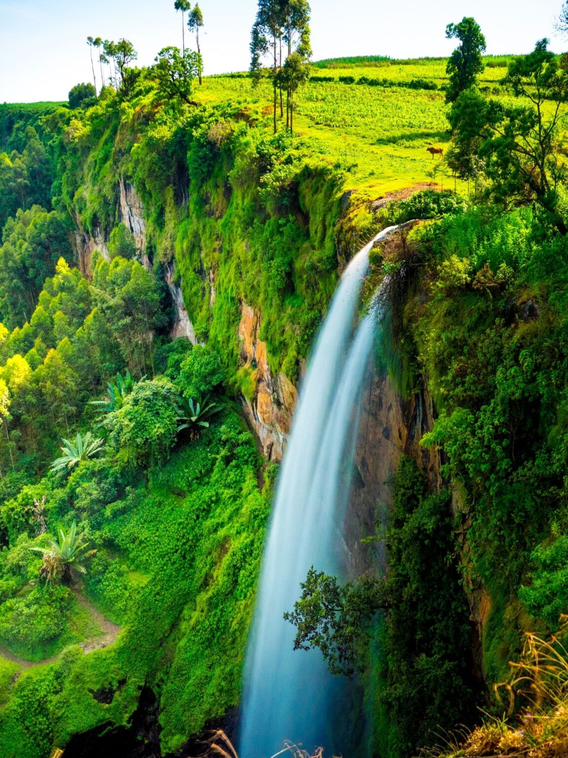 20 FAMOUS Waterfalls In Africa You Have To See To Believe