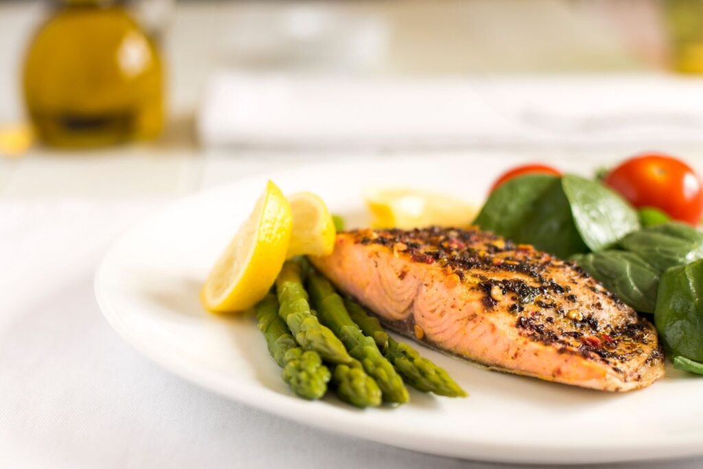 15 BEST Petoskey Restaurants You Should Try! (Michigan)