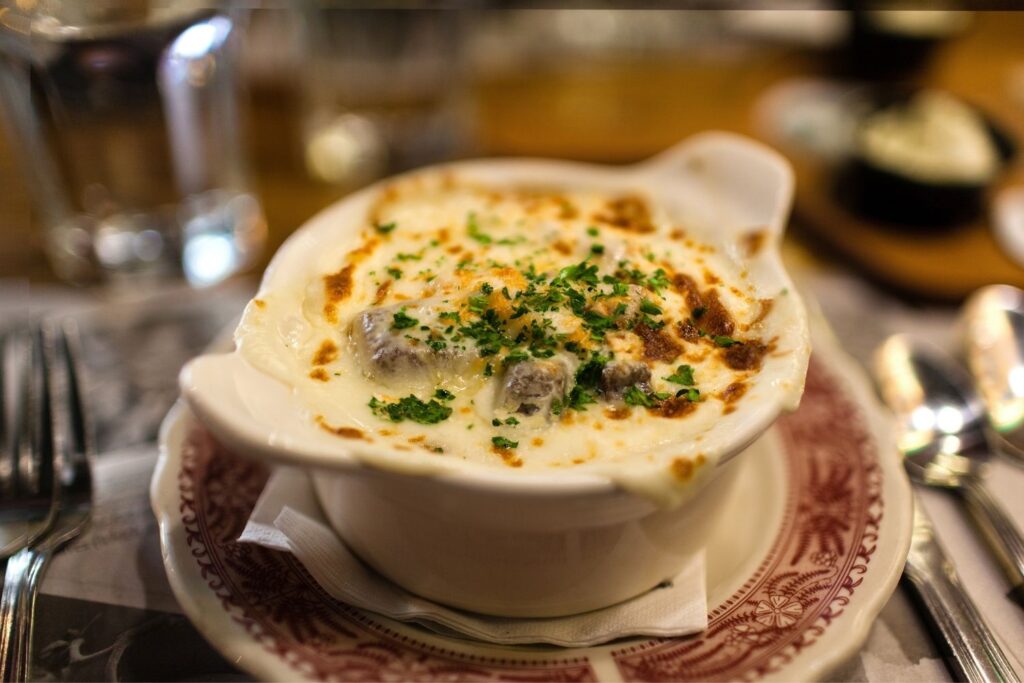 15 BEST Petoskey Restaurants You Should Try! (Michigan)