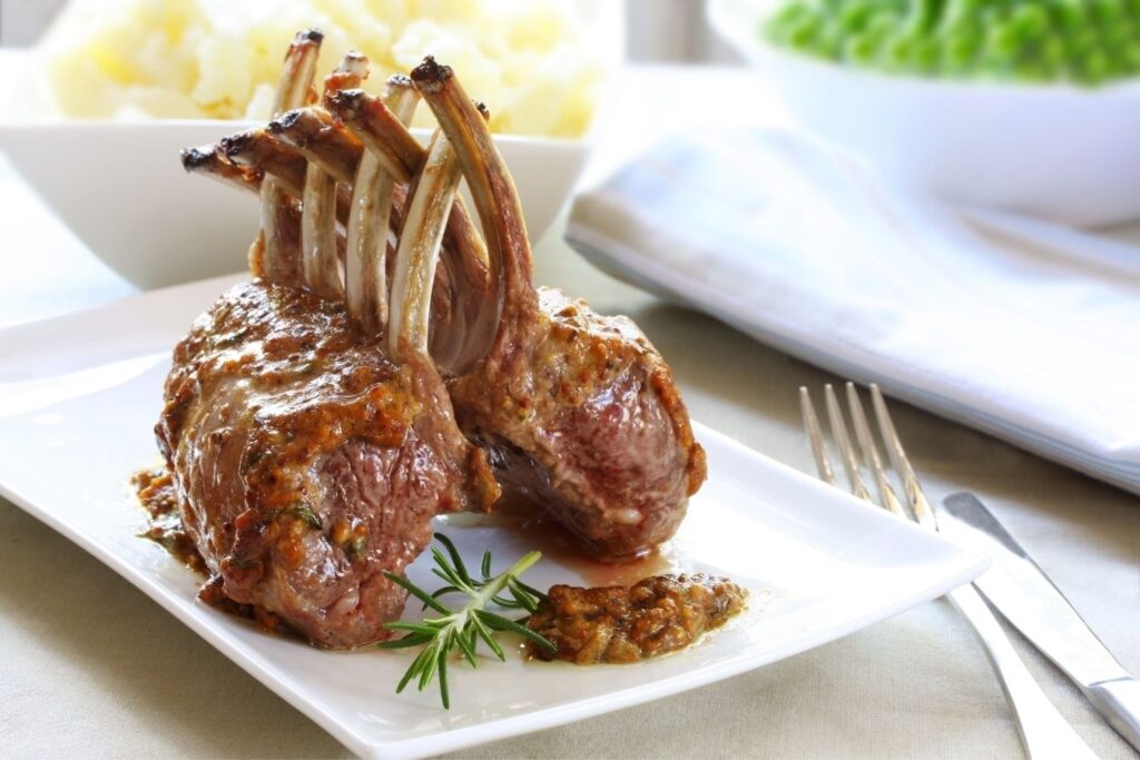 15 BEST Petoskey Restaurants You Should Try! (Michigan)