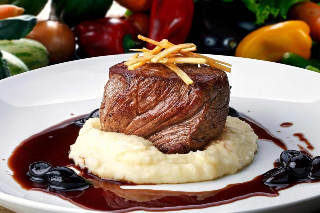 20 BEST South Haven Restaurants You Need To Eat At