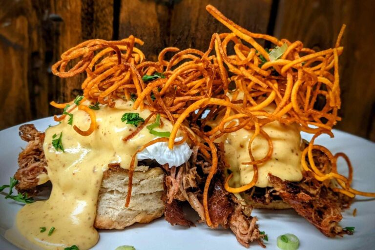 18 BEST Restaurants In Marquette, MI You Need To Try!