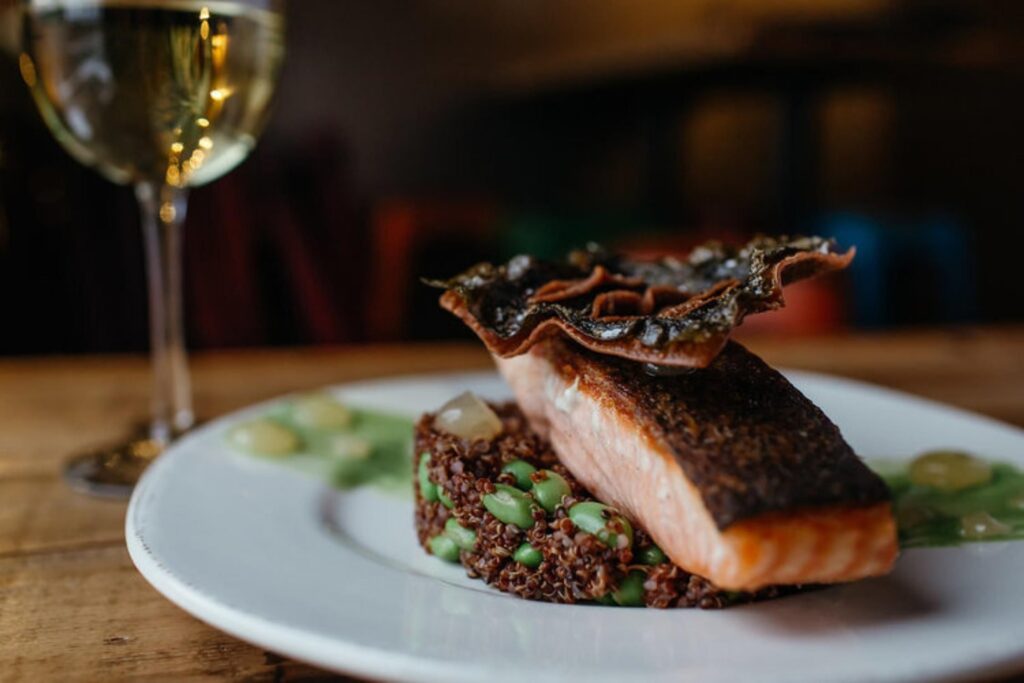 18 BEST Restaurants In Marquette, MI You Need To Try!