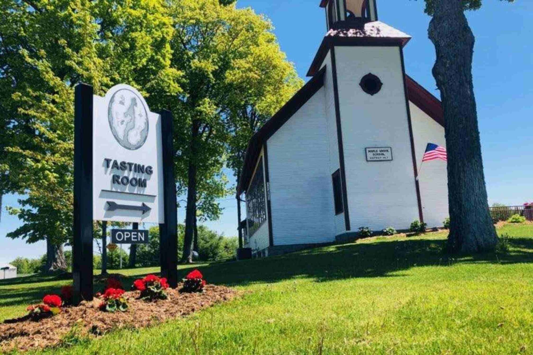 25+ BEST Wineries In Michigan You Should Visit