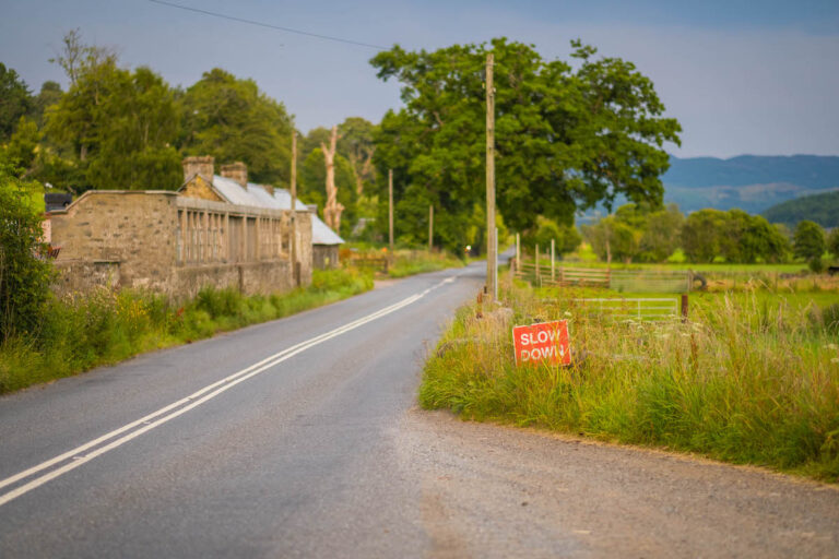Driving In Scotland? Here Are 13 HELPFUL Tips