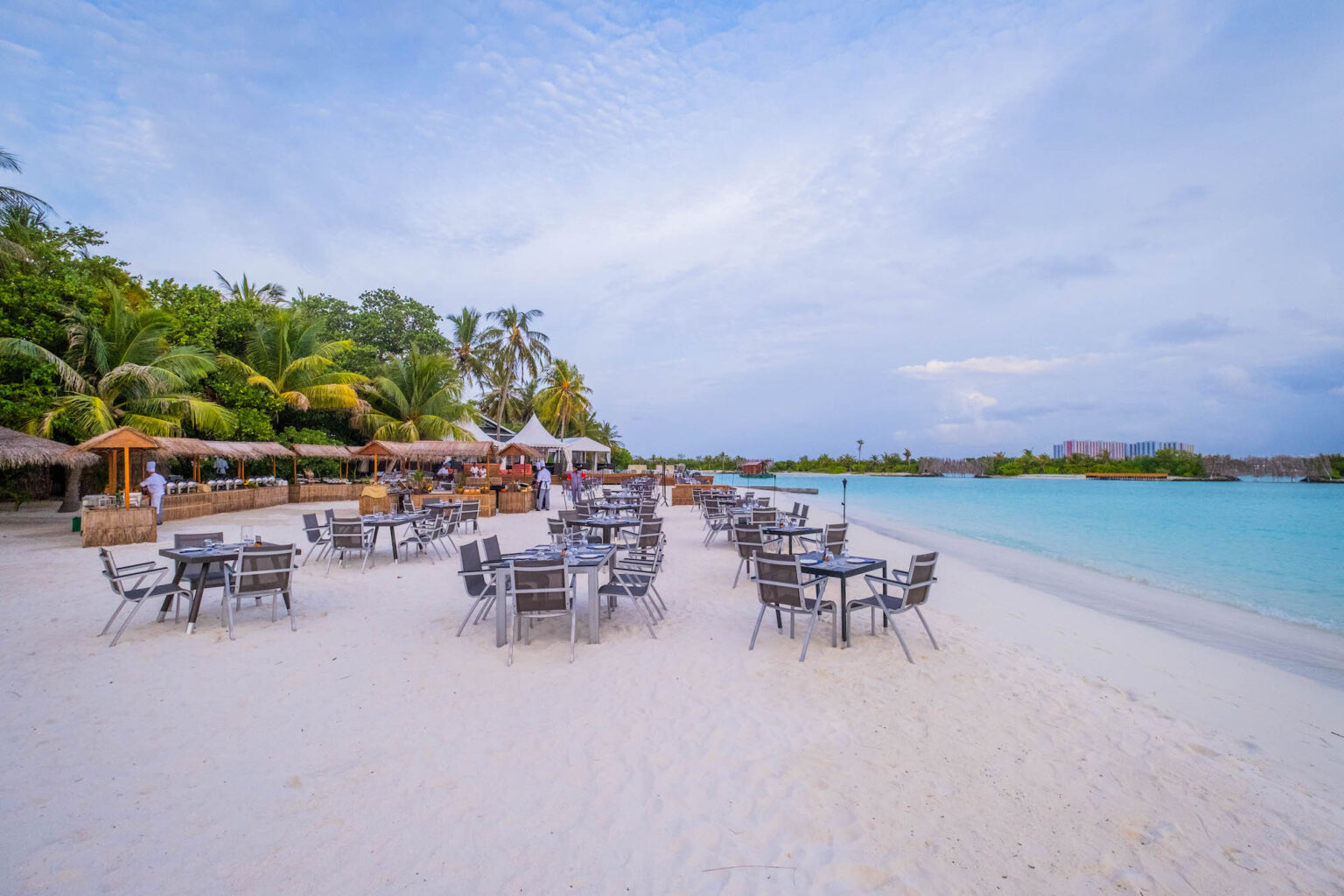 Guide To The Sheraton Maldives Full Moon Resort & Spa