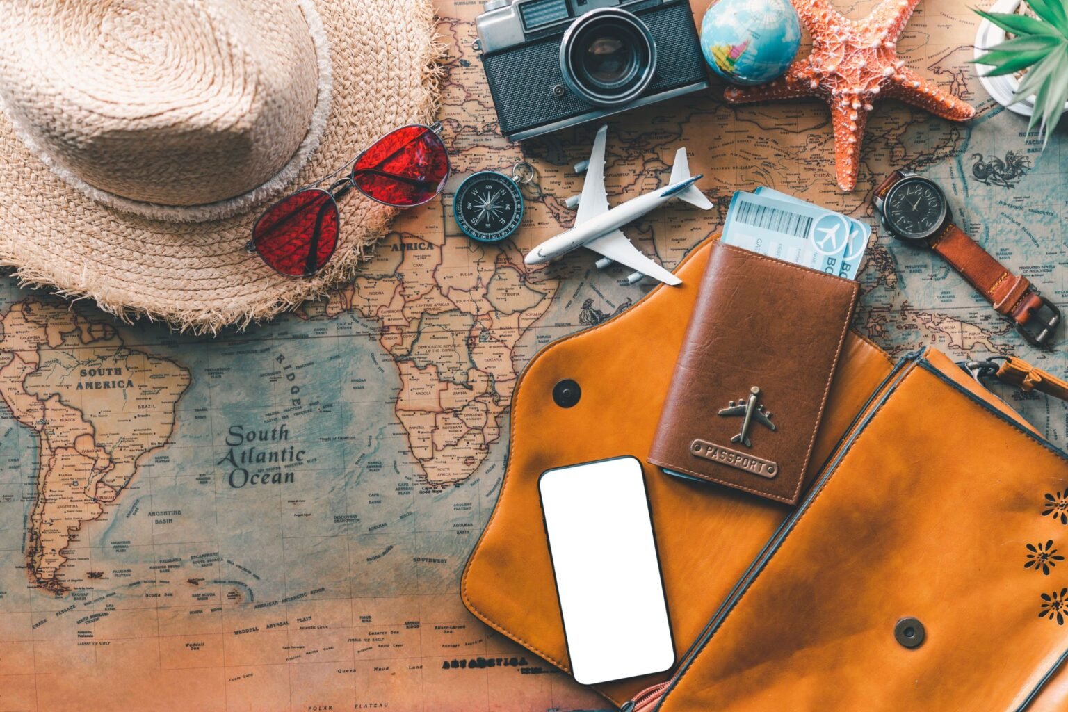 17 Helpful Travel Banking Tips So You Can Save Money