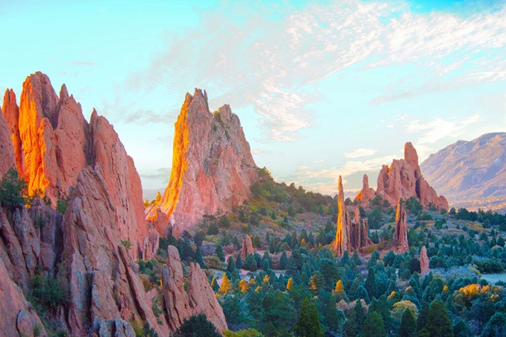 25 BEST Places To Visit In April In The USA