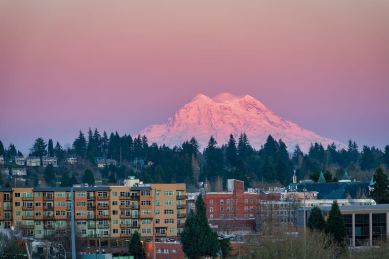 26 BEST Places To Visit In August In The USA