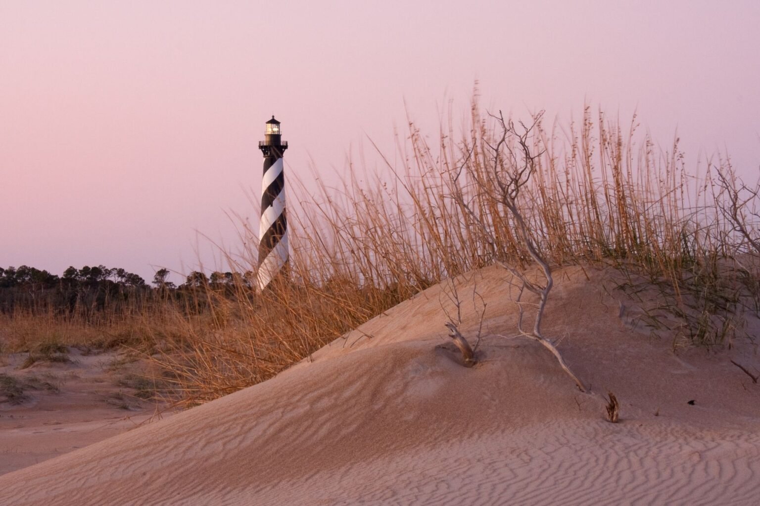 25 BEST Places To Visit In April In The USA