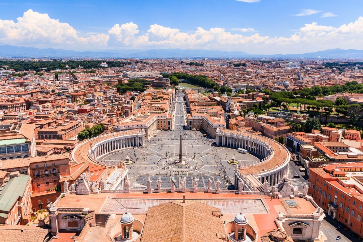 35 FAMOUS Landmarks & Tourist Attractions In The World