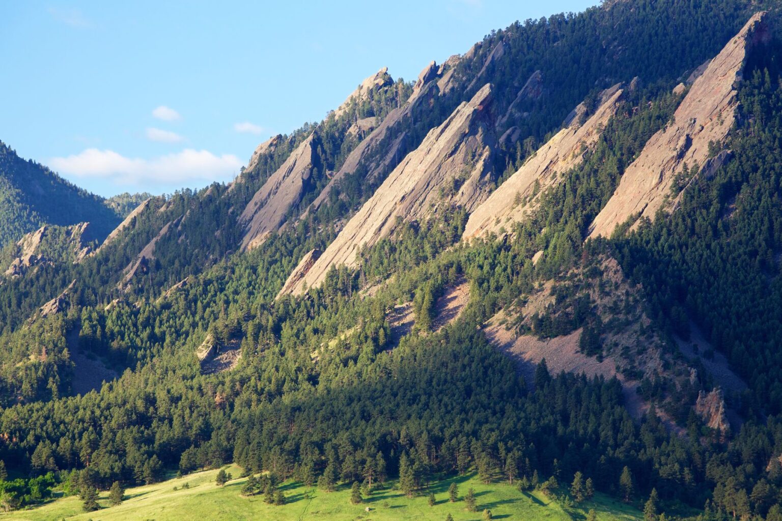 26 BEST Places To Visit In August In The USA