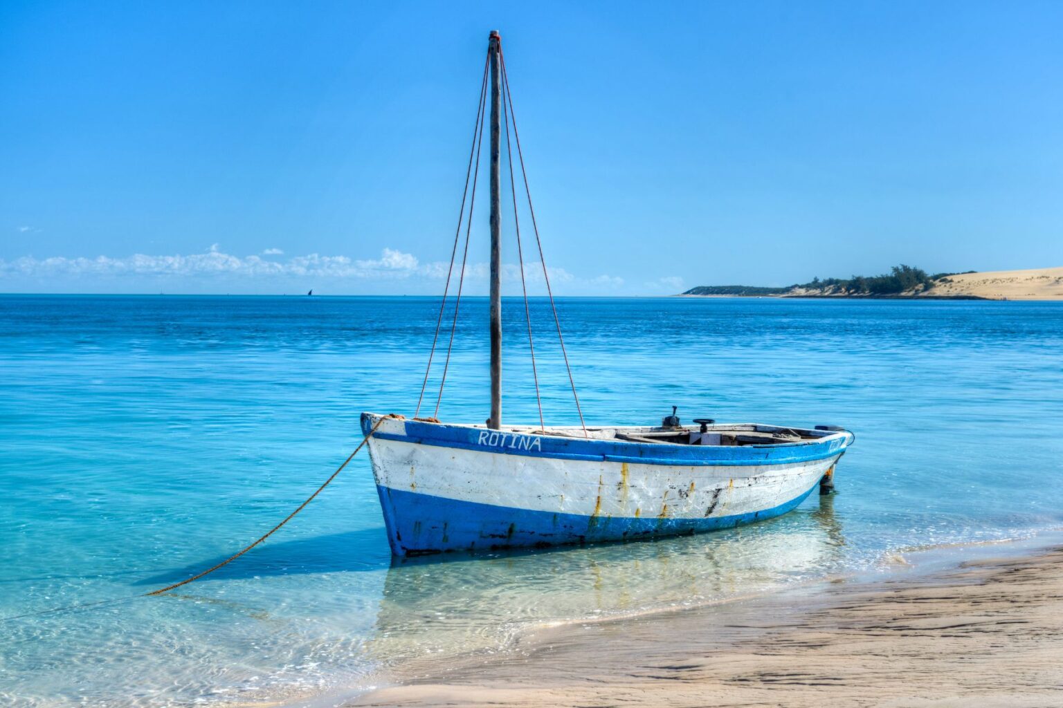 35 BEST Tropical Islands To Visit In The World