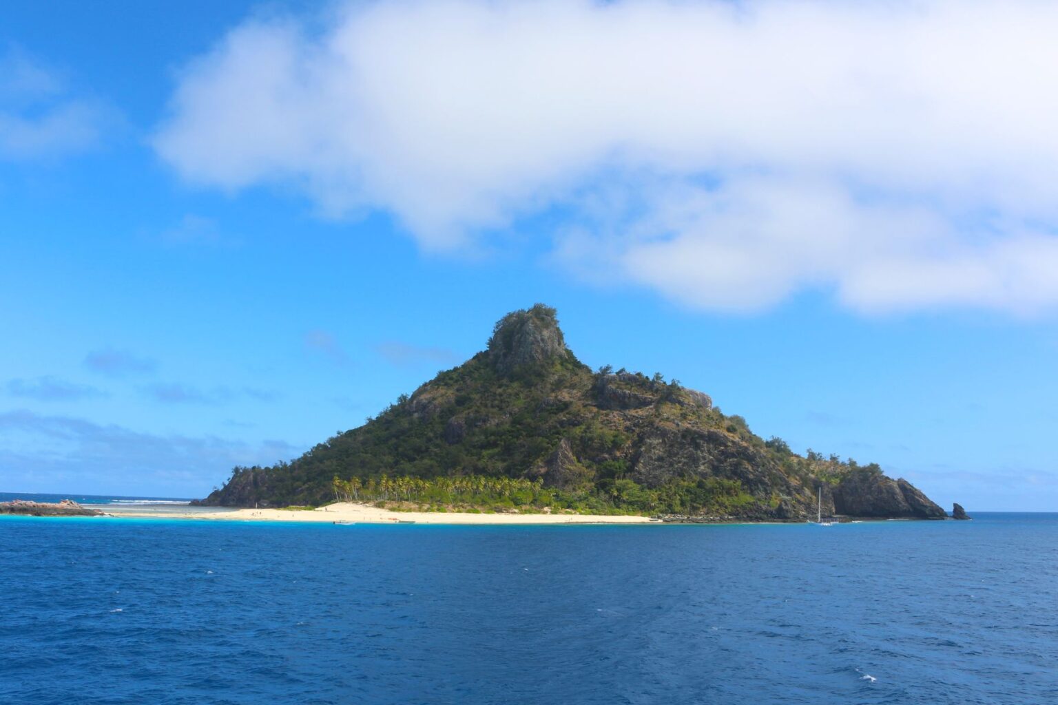 35 BEST Tropical Islands To Visit In The World