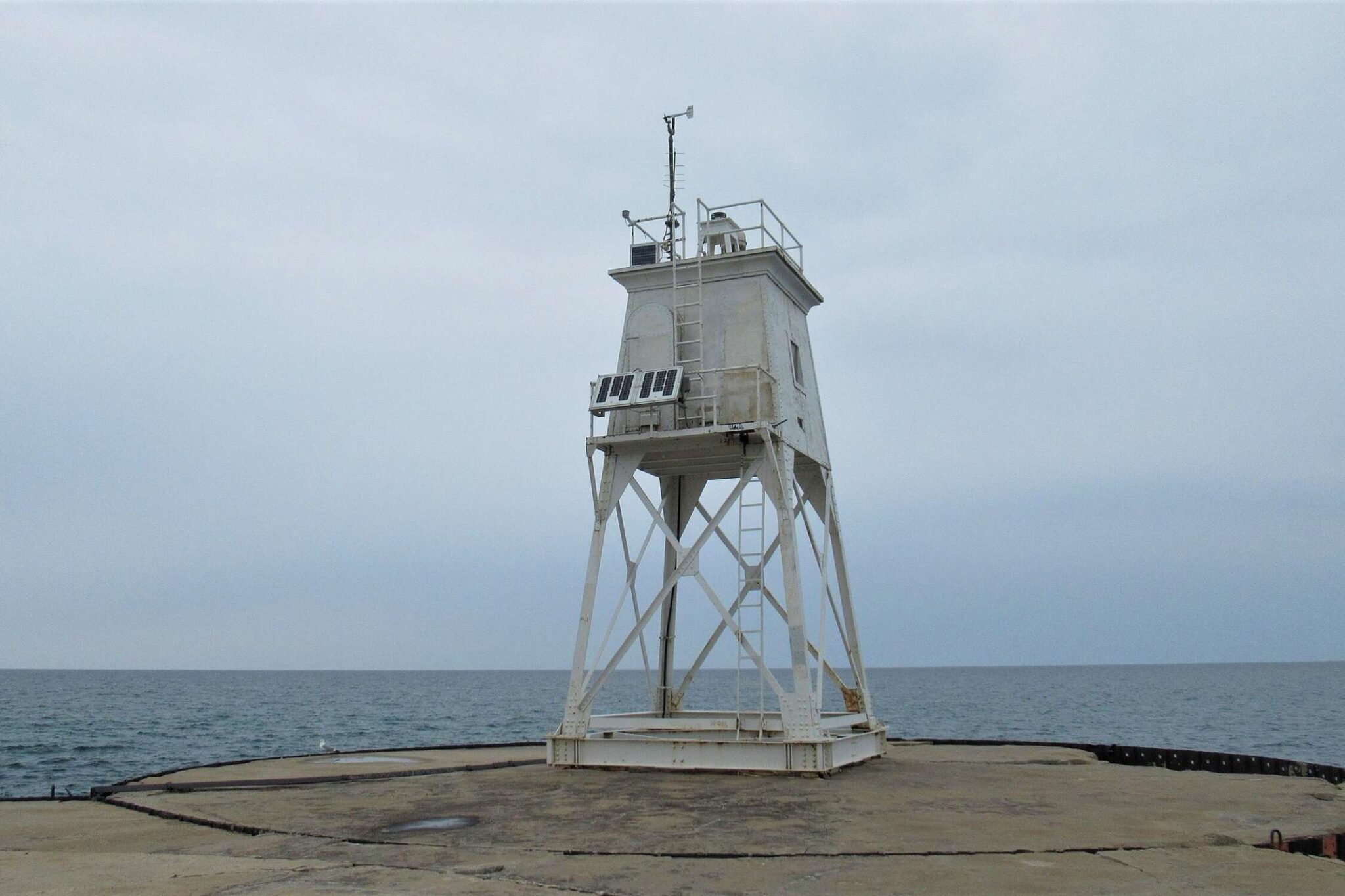 21 BEAUTIFUL Michigan Lighthouses To Visit One Day