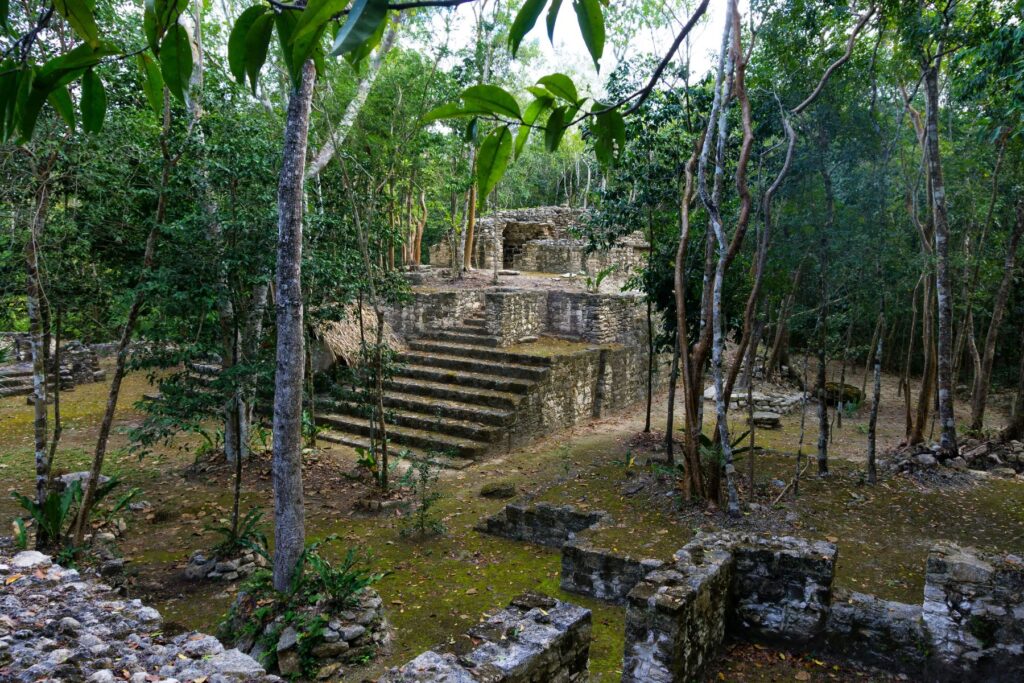 40 FAMOUS Ancient Ruins & Landmarks In The World