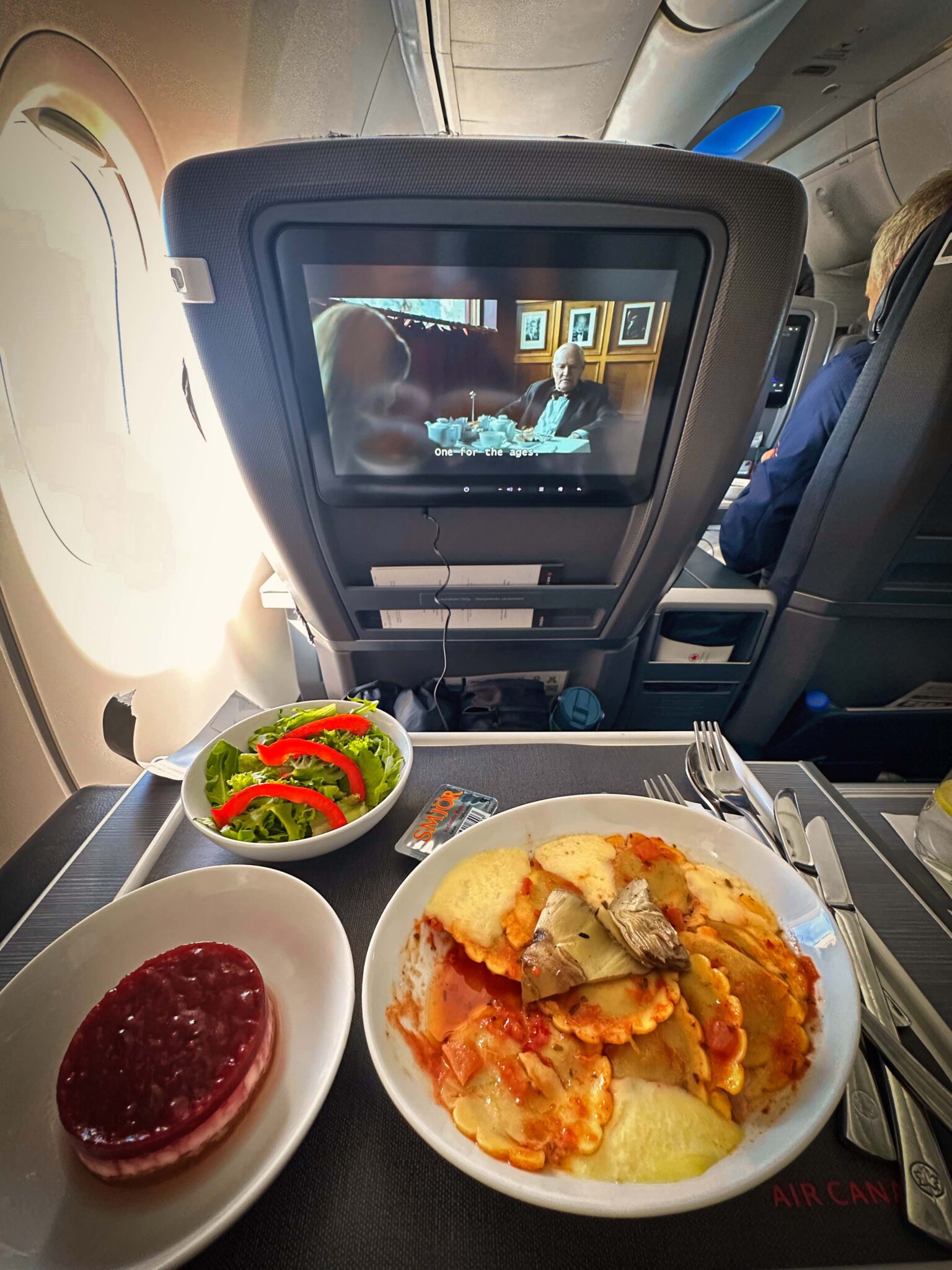 24 Tips For Long Haul Flights To Know BEFORE You Fly (2026)