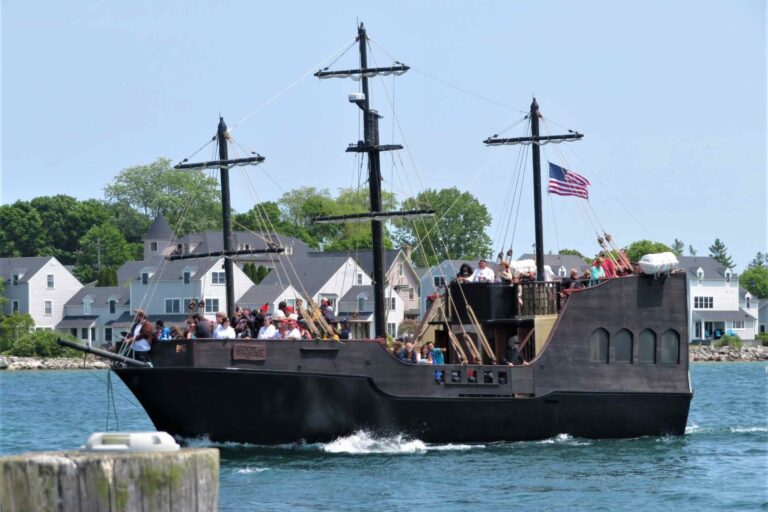 25 BEST Things To Do In St. Ignace, MI