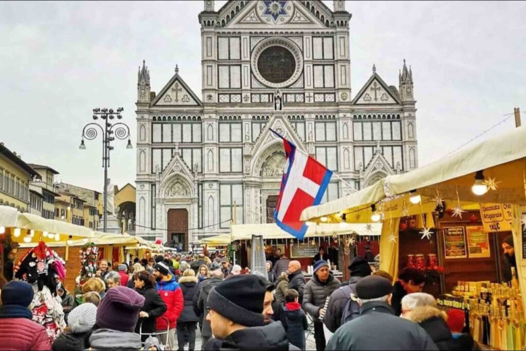 25 BEST Christmas Markets In Europe (2023)