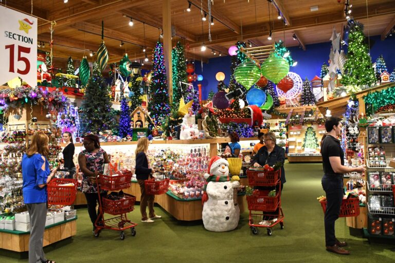 Christmas In Michigan: 20 Places To CELEBRATE In 2023