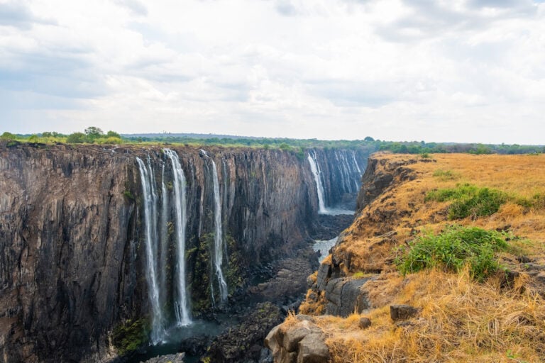 23 Things To Know BEFORE Visiting Victoria Falls