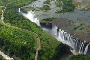 23 Things To Know BEFORE Visiting Victoria Falls