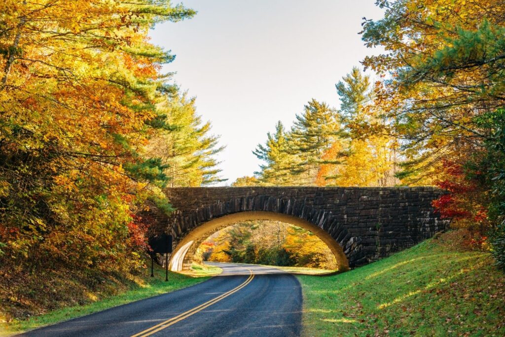 20 Stops Along The Blue Ridge Parkway Drive To Enjoy
