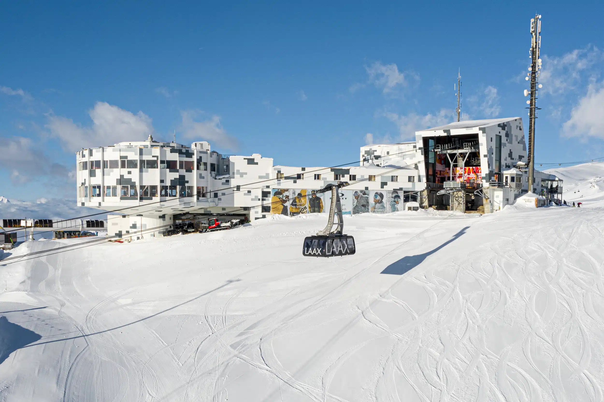 17 Tips For A Perfect Ski Trip To LAAX